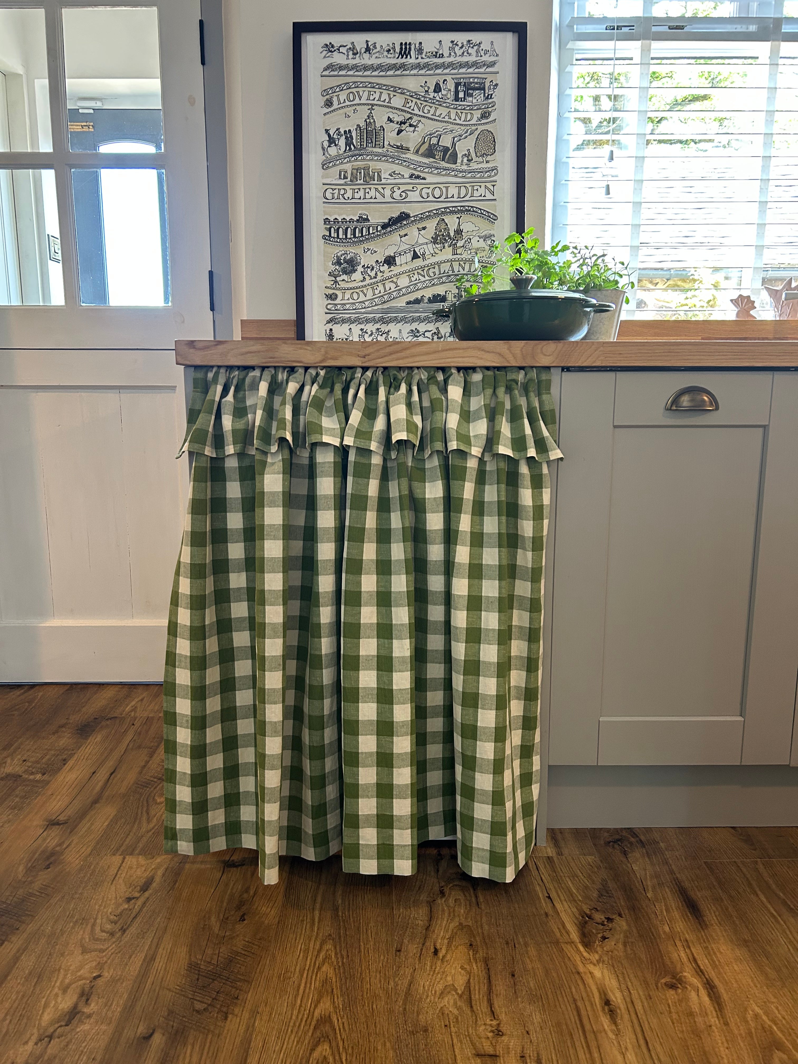 Pasture Green Under Counter Curtain with Ruffle – The Scullery Co